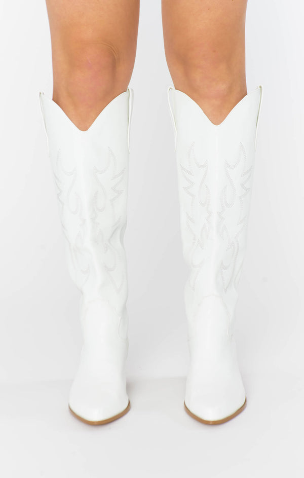 Billini Urson Wide Calf Boot ~ White – Show Me Your Mumu