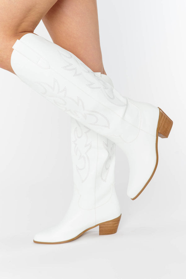 Billini Urson Wide Calf Boot ~ White – Show Me Your Mumu